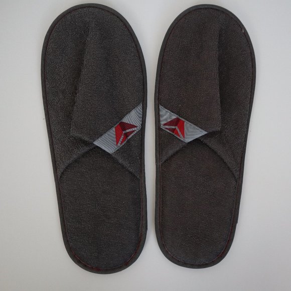Delta | Shoes | Delta One Slippers | Poshmark
